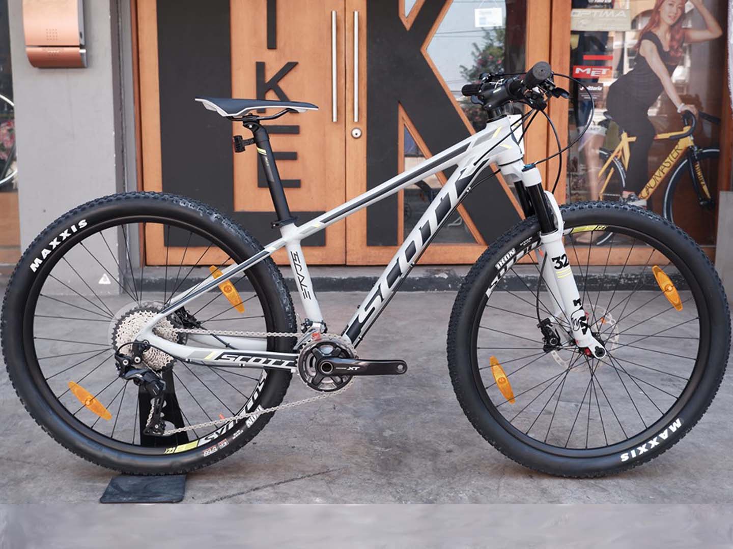 Scott scale 740 store